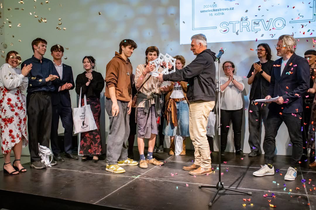 Výtvarná soutěž ,,Máš umělecké střevo?" - Gymnázium prof. Jana Patočky